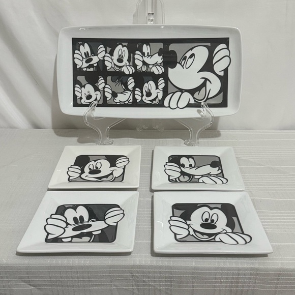 Disney | Dining | Disney Mickey Mouse Goofy Black White Grid Ceramic ...